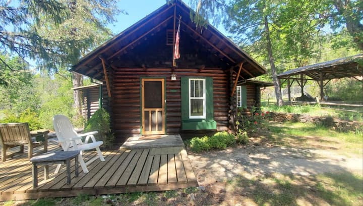 100 Year Old Cabin In The Woods, Private Retreat. - Cave Junction, OR