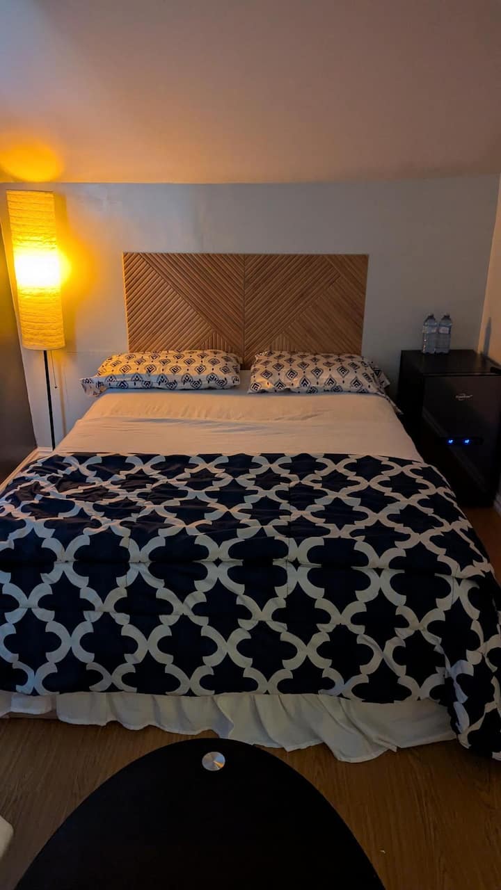 Comfy Short Vacay Old Homestay - Welland