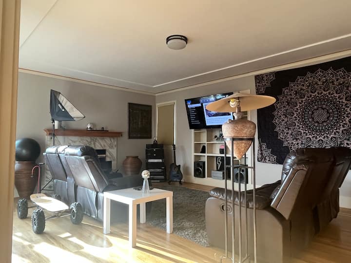 5 Bed + Bedrooms With Sweeping Views - Berkeley, CA