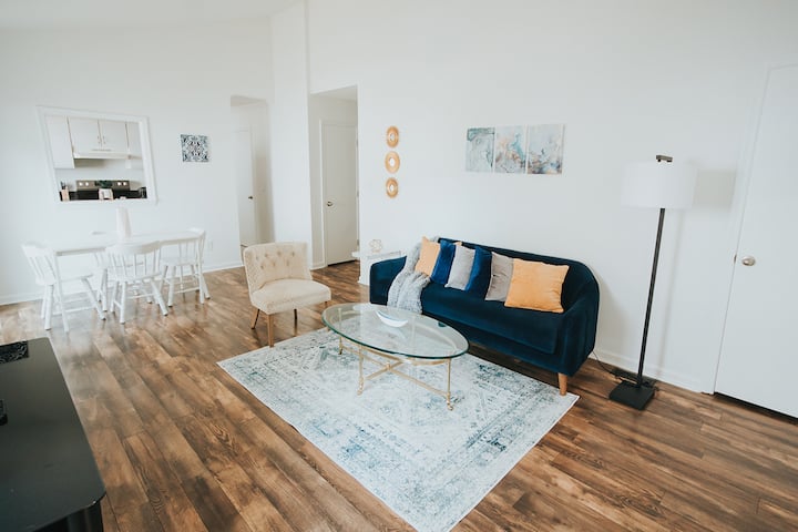 12 Min Walk To Downtown, Peaceful Cozy Home - Raleigh, NC