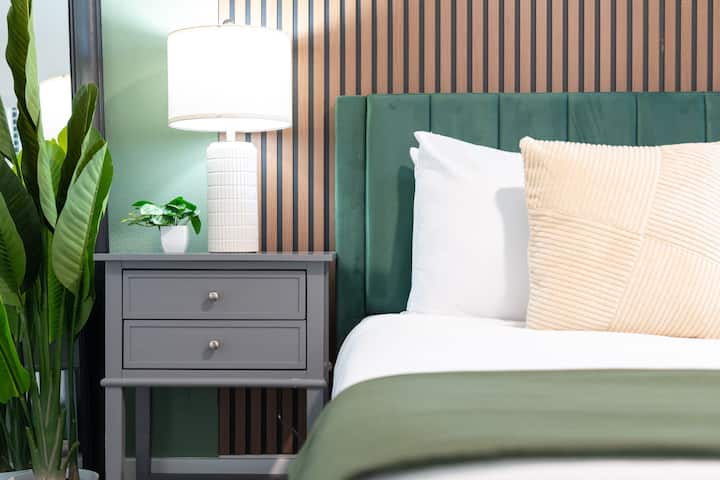 Vert Et Or 8 | King Bed! - Scottsdale, AZ