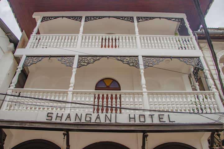 Experience The Charm Of Stone Town At Shangani Ho - Sansibar