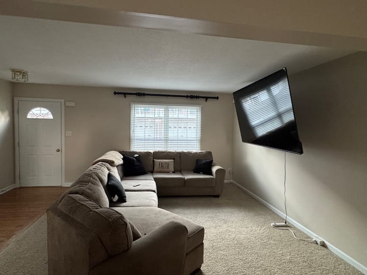 Entire 3bedroom Townhome In Beautiful Montour - Oakdale, PA