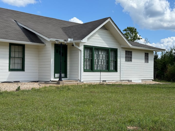 Our Little Bnb - Brookhaven, MS