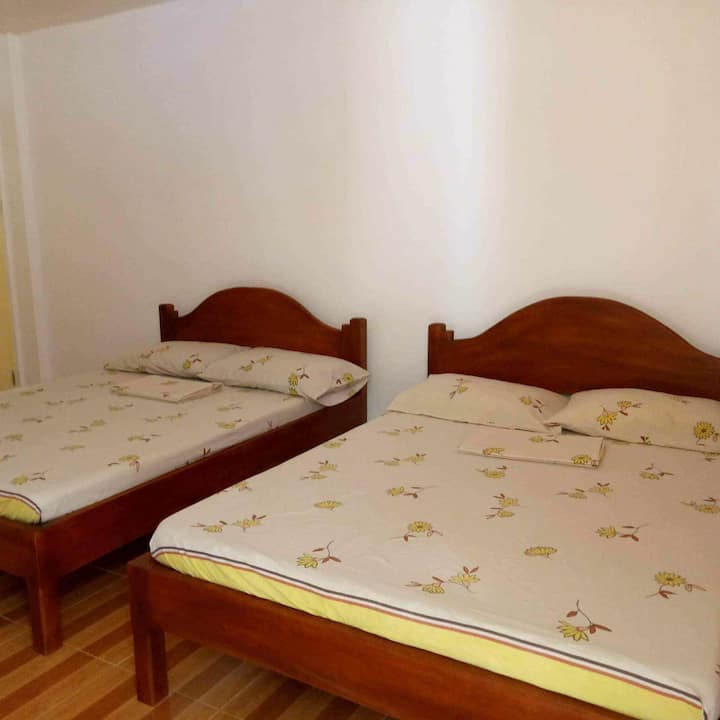 Deluxe Room 3 @ Tondol White Sand Beach (6pax) - Anda