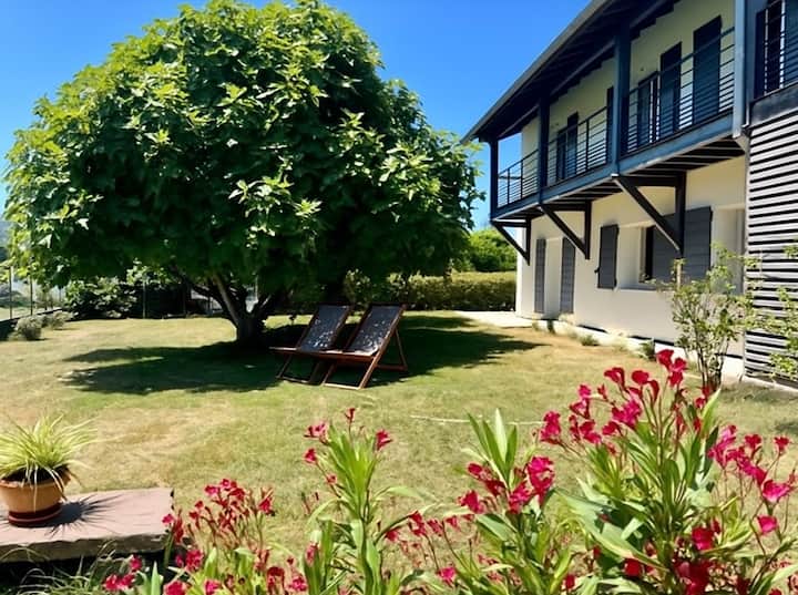 Appt Avec Jardin, à 2 Min De St Jean Pied De Port - Saint-Étienne-de-Baïgorry