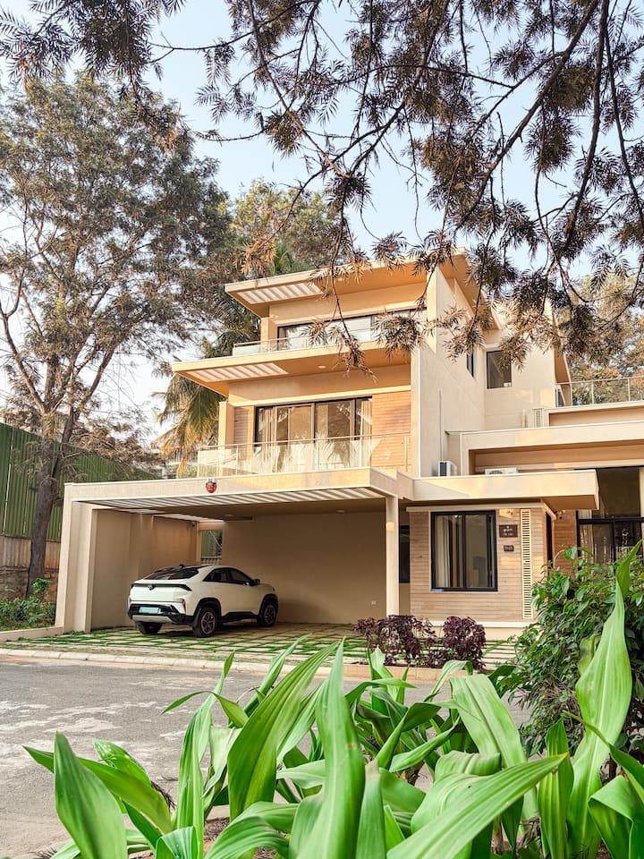 Luxury Villa• Home Theater• Garden• Near Aiport - Kempegowda Airport Bengaluru (BLR)