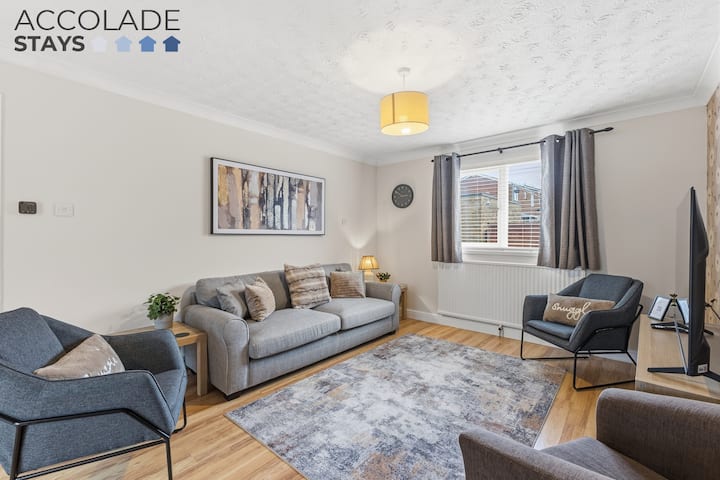 3 Bed House, Family & Contractor Friendly, Parking - Chineham