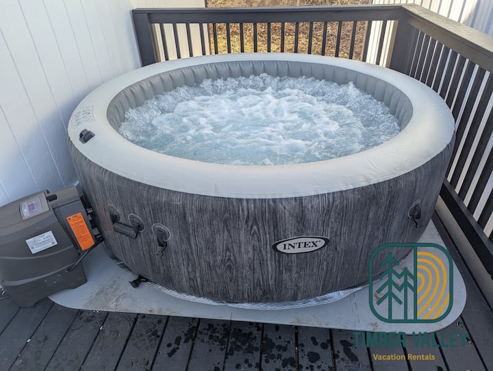 5br Lakefront Home W/ Private Dock & Hot Tub - Sunrise Beach, MO