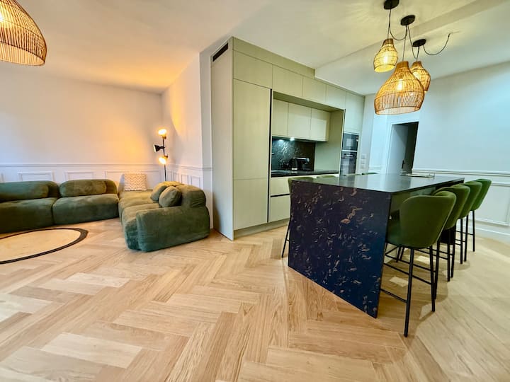 Royal Rock River Lodge - Annecy