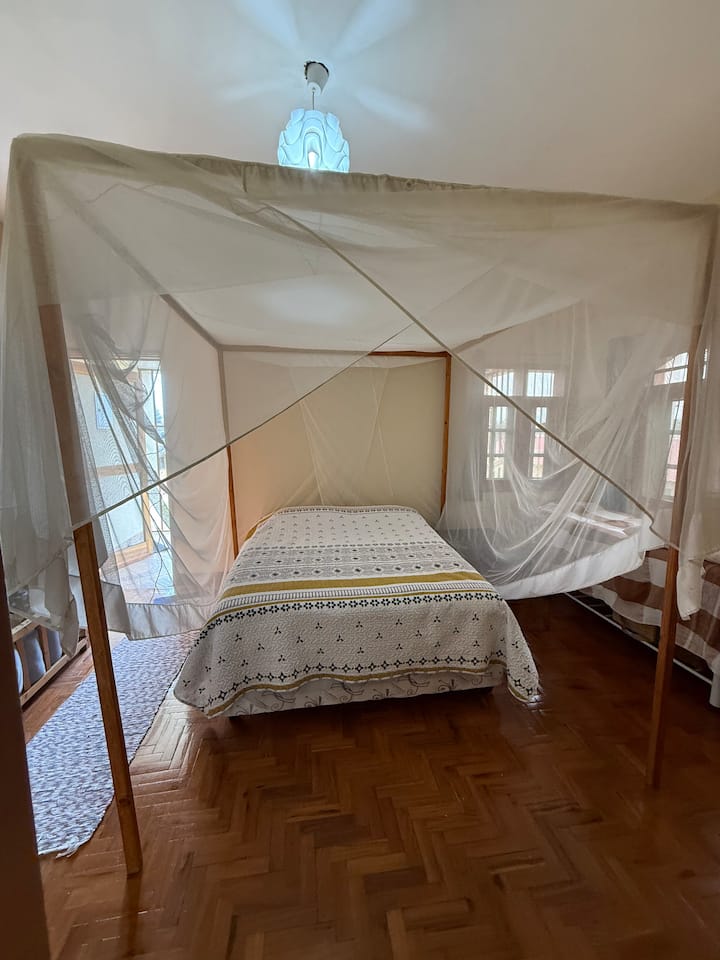 Chambre Privée Avec Terrasse Près De L’aéroport - Maputo
