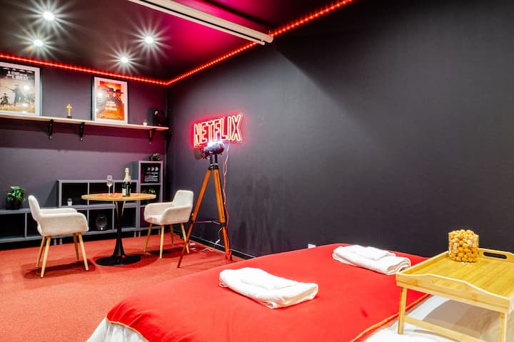 Studio Cinema Privé Près Des Arènes - Nîmes