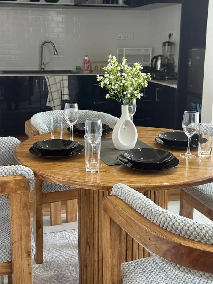 Mombasa Beach Apt 702
(Gym&pool) - Mombasa