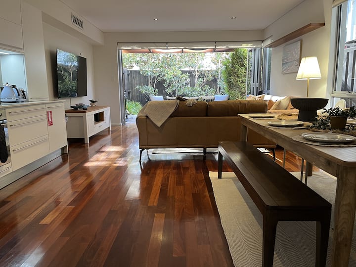 3br Coastal Retreat | Ocean & Bay | Workspace - East Fremantle