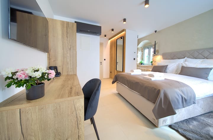 Portella- Adriatic Loggia Room No. 3 - Krk