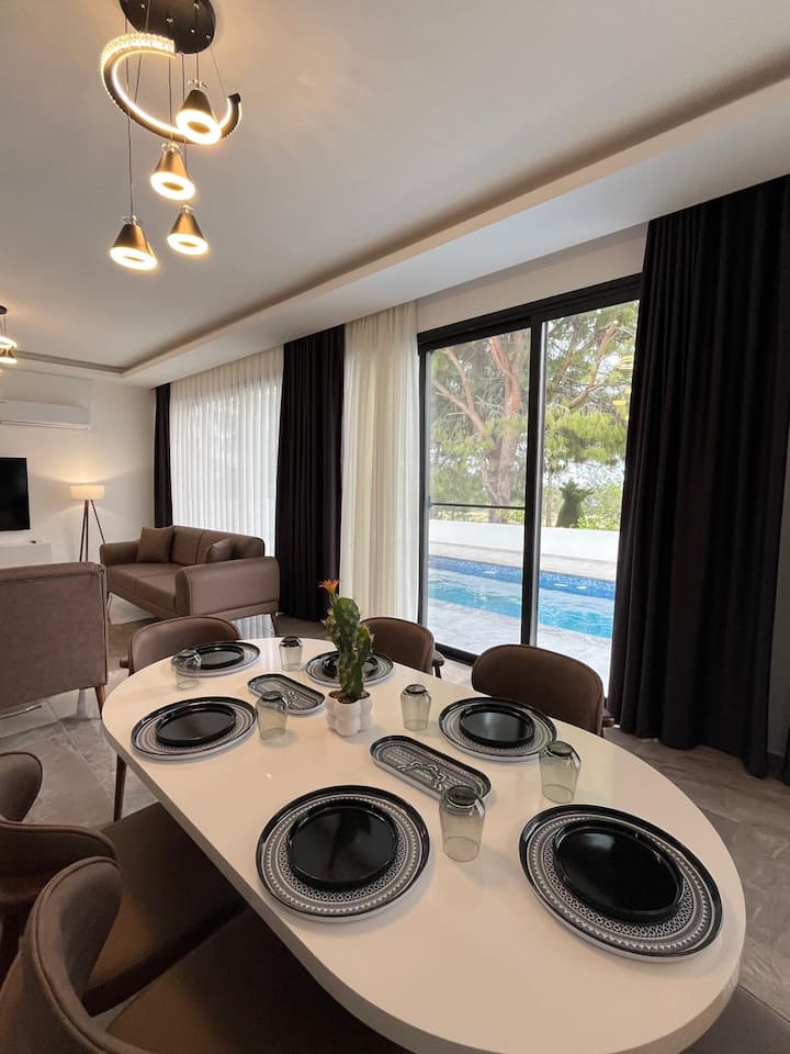 Ultra Lüks 4+1 Villa | ÖZel Havuz | 8–10 Kişi - Girne