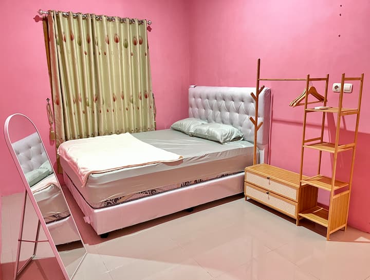 Aurora Homestay Dekat Pusat Kota Purwokerto - Banyumas
