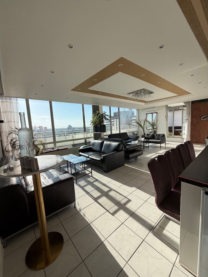 Exkl. Penthouse Düsseldorf 180m' Pano. Sauna Fitne - Düsseldorf