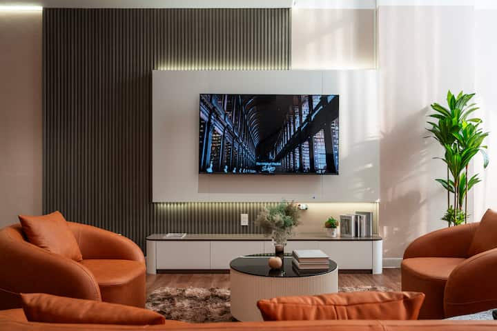 Luxury Spacious Duplex Penthouse 3br – 4bath Dist1 - Vietnam