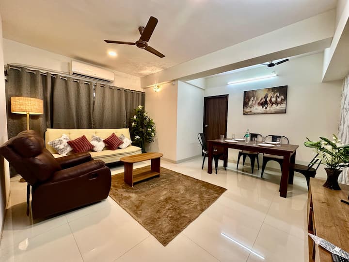 Premium Specious 2bhk Apartment Near Airport &Bkc - Mumbai