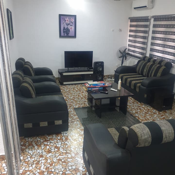 Oasis Bliss Haven-24hr Electricity Unlimited Wi-fi - Ibadan