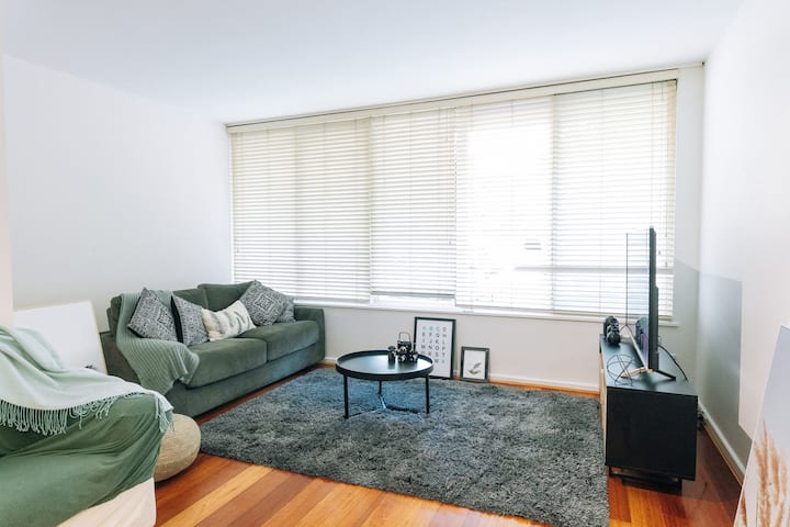 Relax And Unwind In St. Kilda - St Kilda