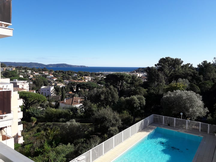 Studio Pour 3 Personnes Avec Magnifique Vue-mer. - Cavalaire-sur-Mer