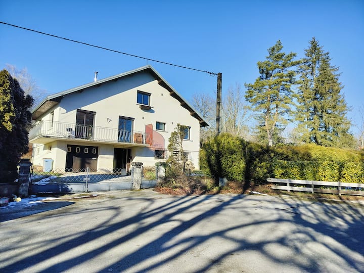 Gîte "Les Ecureuils" Pays Des Lacs Et Cascades - Lac de Chalain