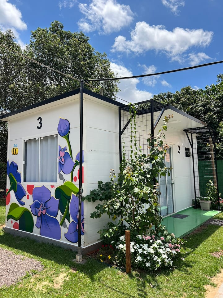 Mini Casa C/ Cozinha – Prox. Ao Centro E Comércio - Toledo