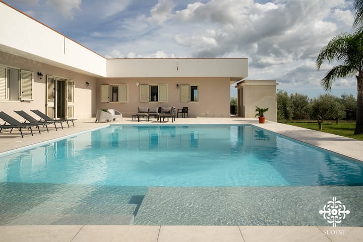 Villa Sunset Escape - Country Paradise With Pool - Floridia