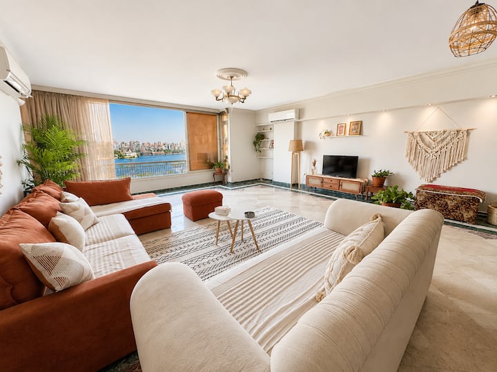 Nile View City Central 3-bedrooms - Dokki, Giza - Cairo