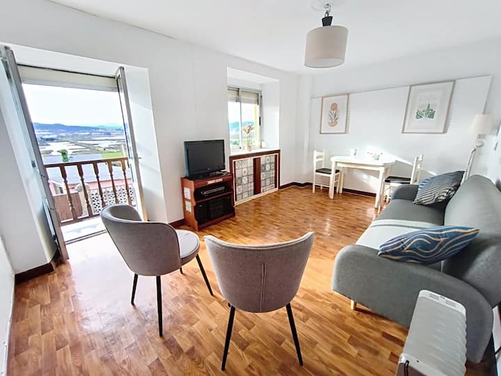 Casa Adosada Familiar La Riuca En Cudon - Polanco