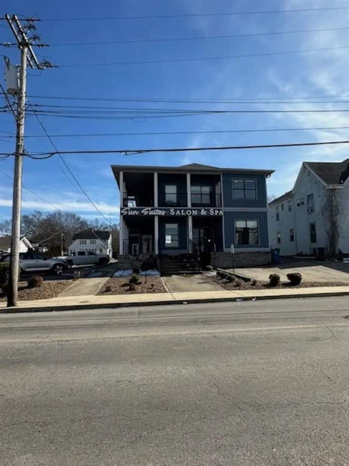 High Maintenance Getaway - Bowling Green, KY