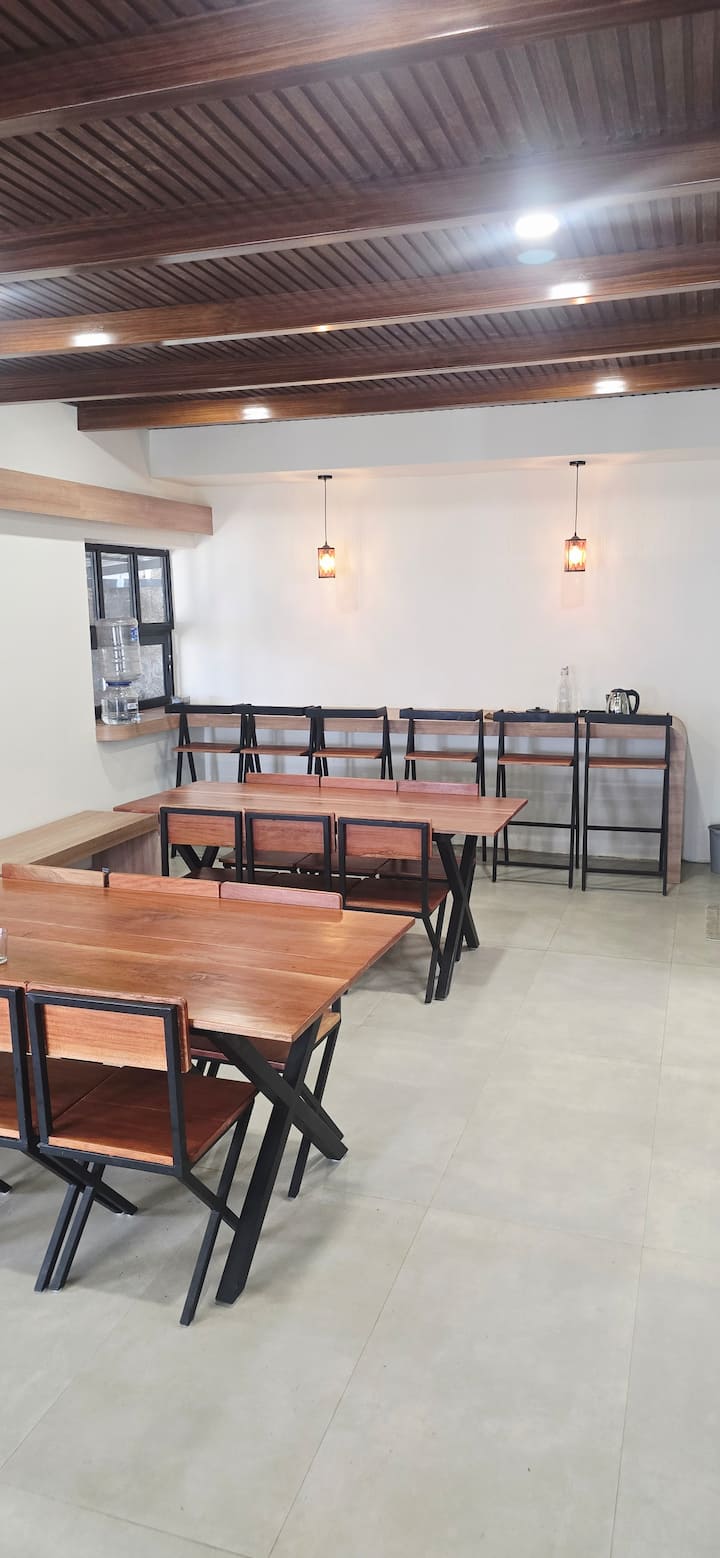 Prestige Misty Inn | Mountain View Ooty - Ooty