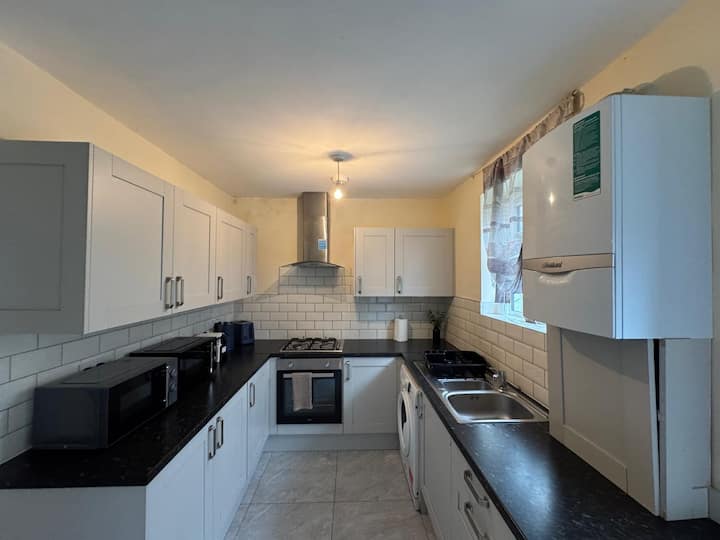 London Croydon Spacious Guest House - Croydon, UK