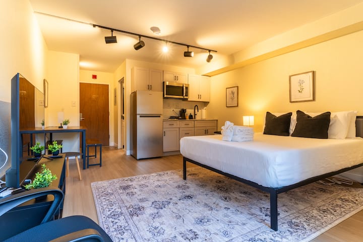 Urban Hideaway - Prime Spot - Raleigh, NC