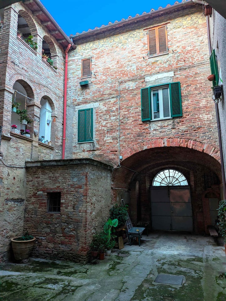 Casa Clara: Comfort E Storia A Perugia - Perugia