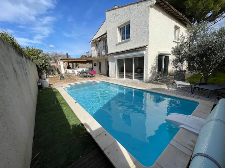 Grande Maison Familiale Climatisée Avec Piscine - Montpellier