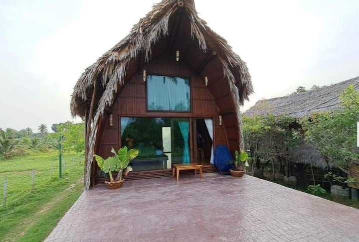 Escape To Wetwater Nature @Comfy Double Lake View - Mueang Phatthalung District