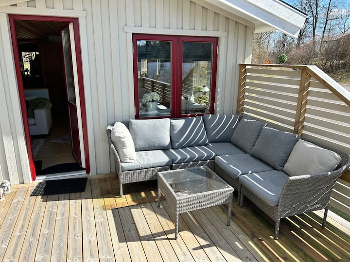 Sjöutsikt & Lugnt Läge Vid Bua Strand - Kinna