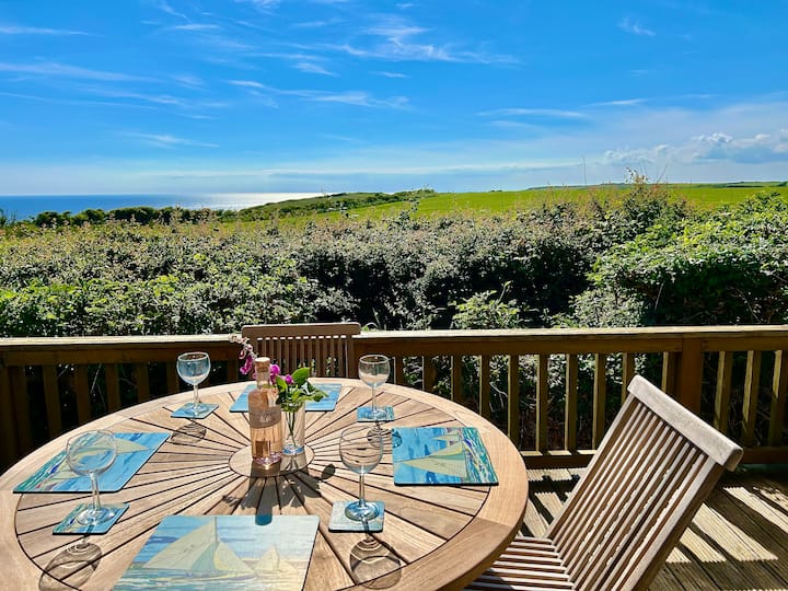 Coastal Front Row Lodge With Sea Views - Hope Cove