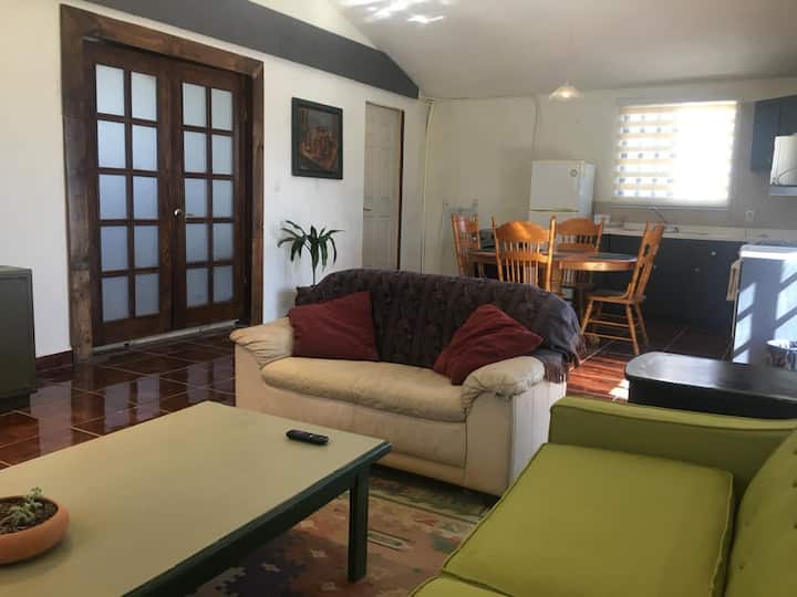 Departamento Cálido Y Acogedor Con Terraza - Saltillo