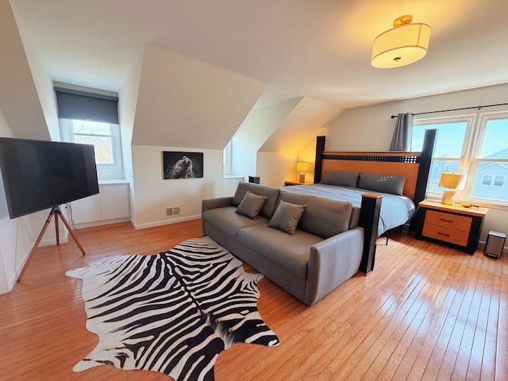 Near Princeton | Private Room | King Bed+queensofa - Somerset County, NJ