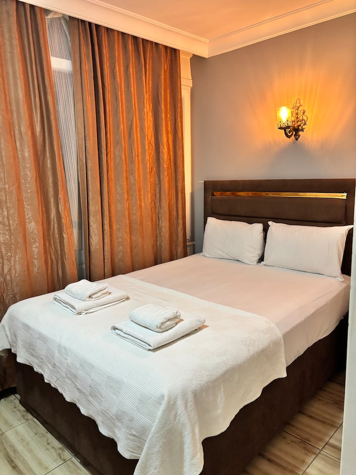 Old City’de Bütçe Dostu Ve Merkezi Double Oda - İstanbul