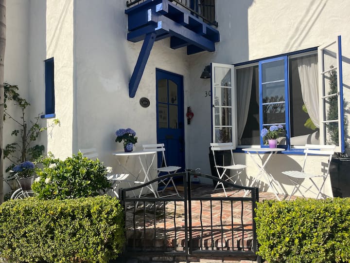 Quintessential Mediterranean Island Beach House - Newport