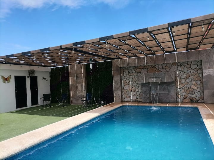 ¡Ideal Grupos! Casa Con Alberca Y Patio Amplio - Guaymas