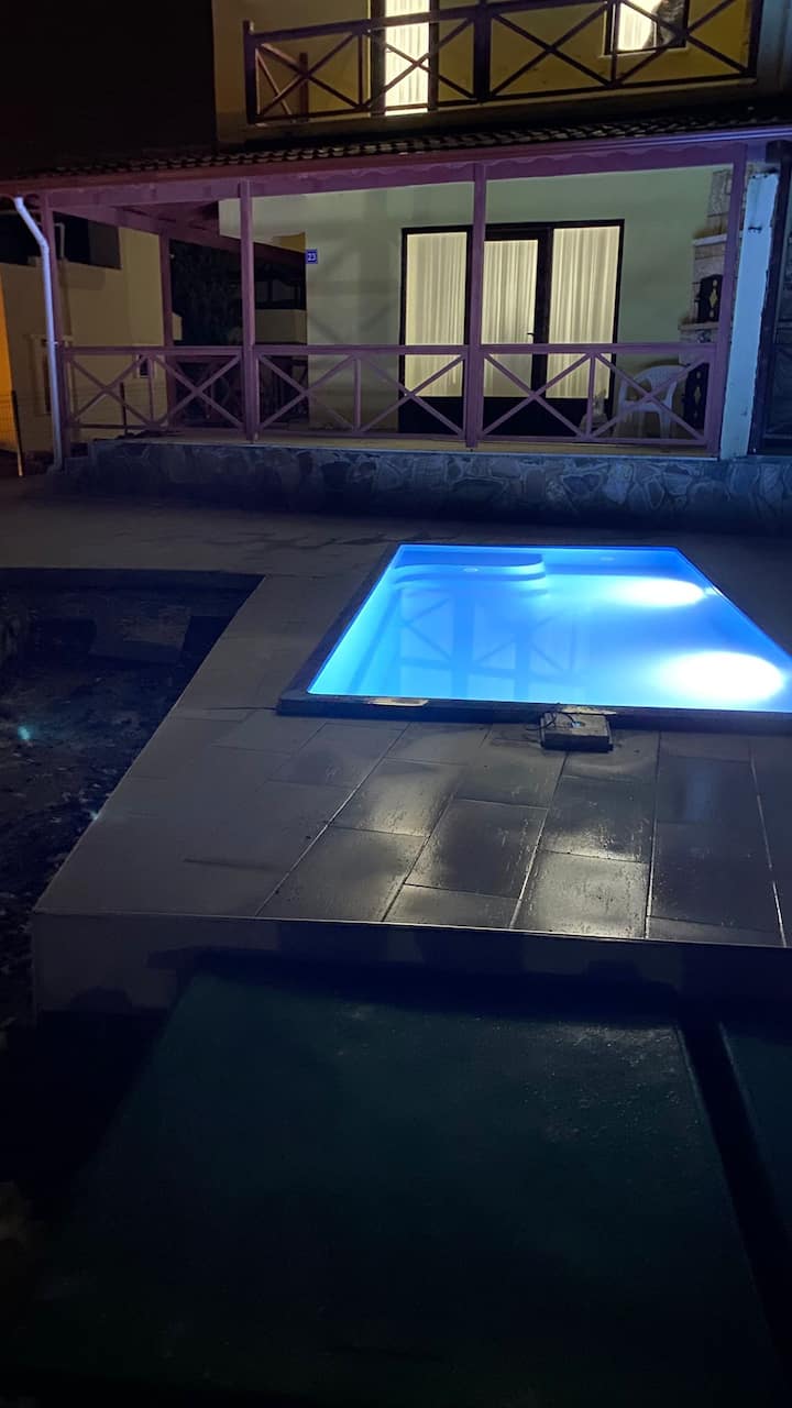 ÖZel Havuzlu Deniz Kenarı Villa - Burhaniye