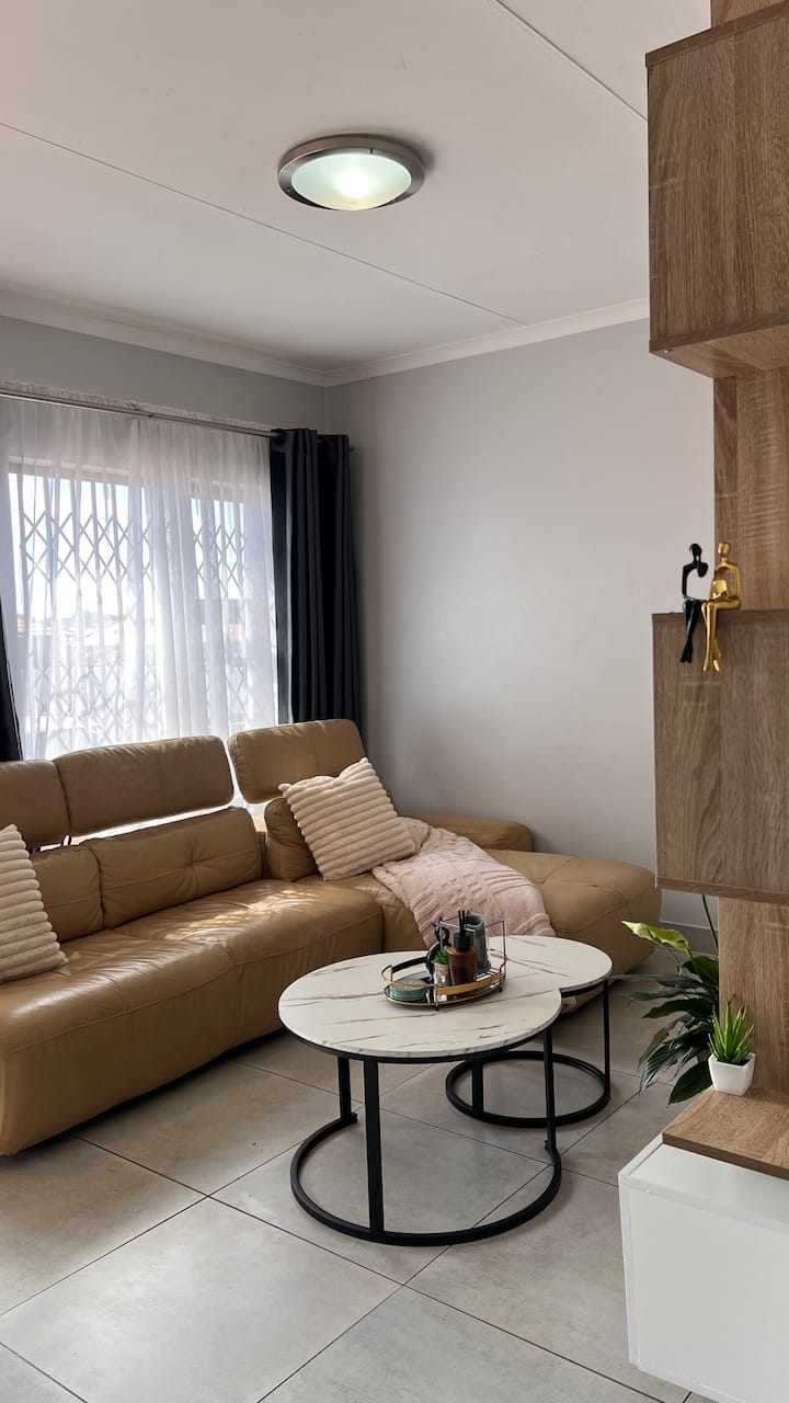 Urbancharm Home Away From Home Affordable Luxury - Polokwane