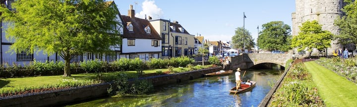 3 B/r Home Canterbury Central Area Free Parking - Canterbury