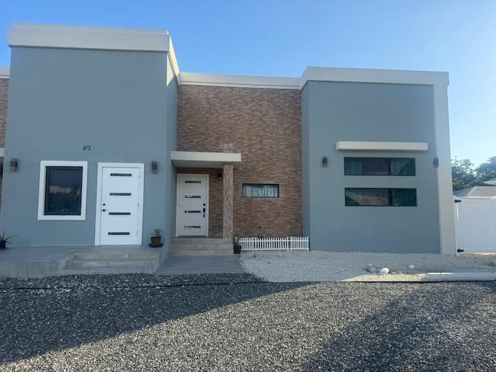 Relaxed Island Stay | 2br Bodden Town Unit 1 - Cayman Islands